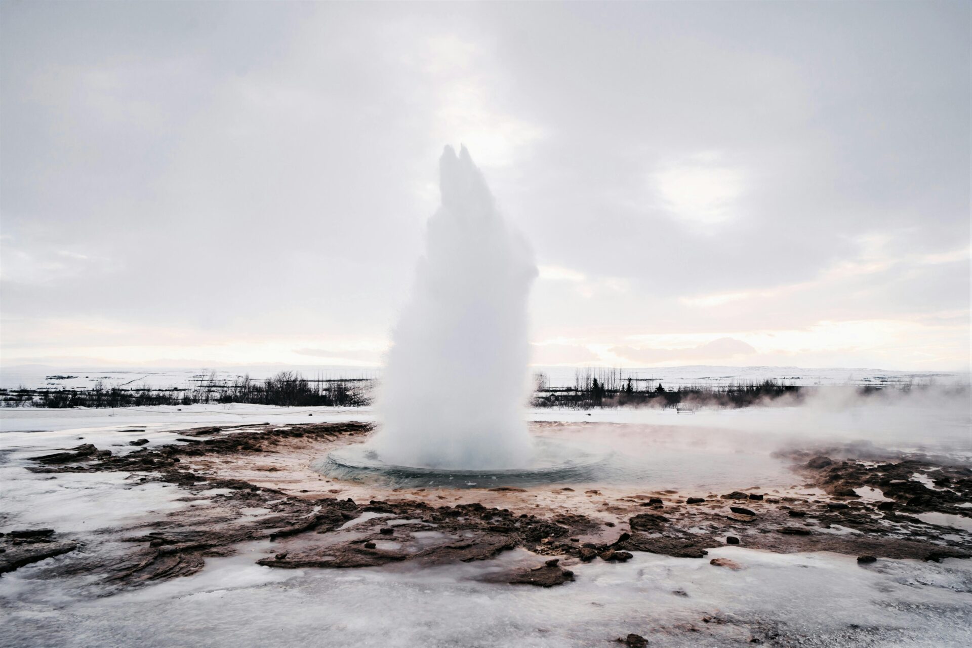The Ultimate Guide to Visiting Iceland in the Winter - We Love Travelling